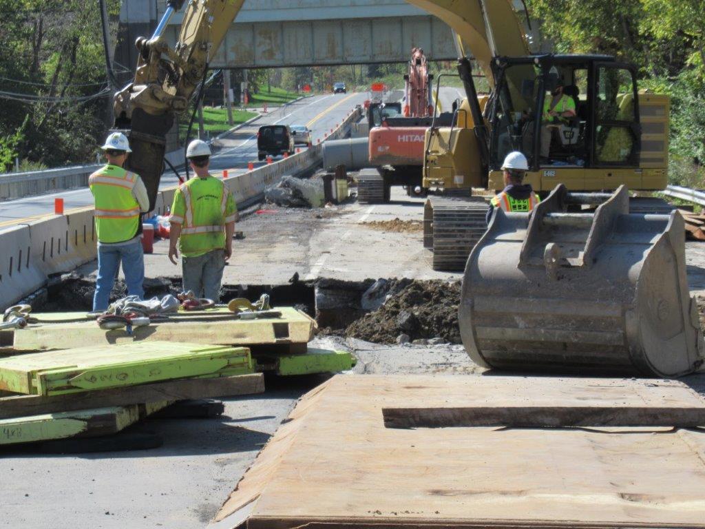 Slide Rail Systems|3 & 4-Sided Pit Project Gallery - TrenchTech, Inc.