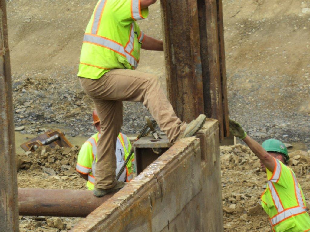 Slide Rail Systems|3 & 4-Sided Pit Project Gallery - TrenchTech, Inc.